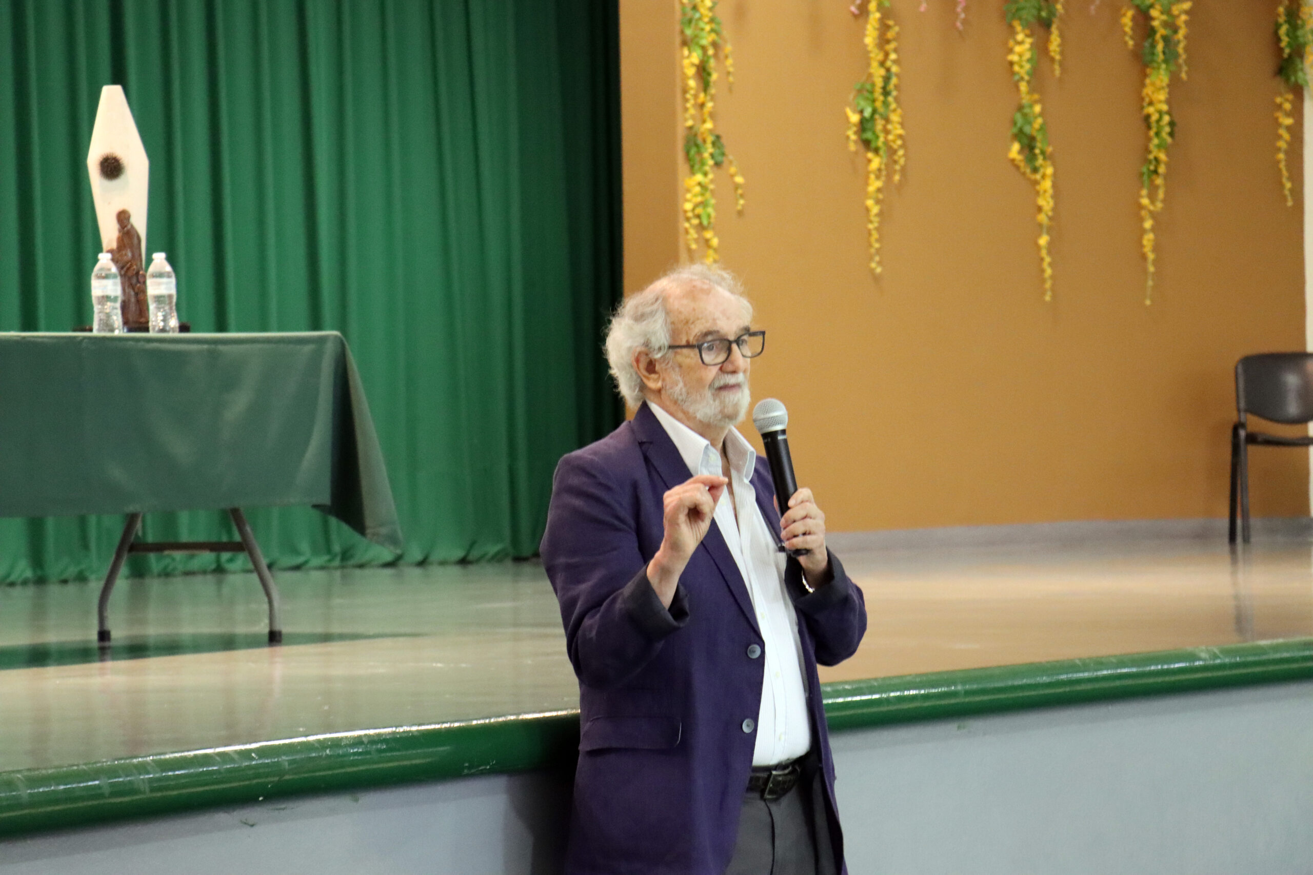 VISITA FUNDADORES PROYECTO KATZ-PEREYRA - ESCUELA CARLOS PEREYRA